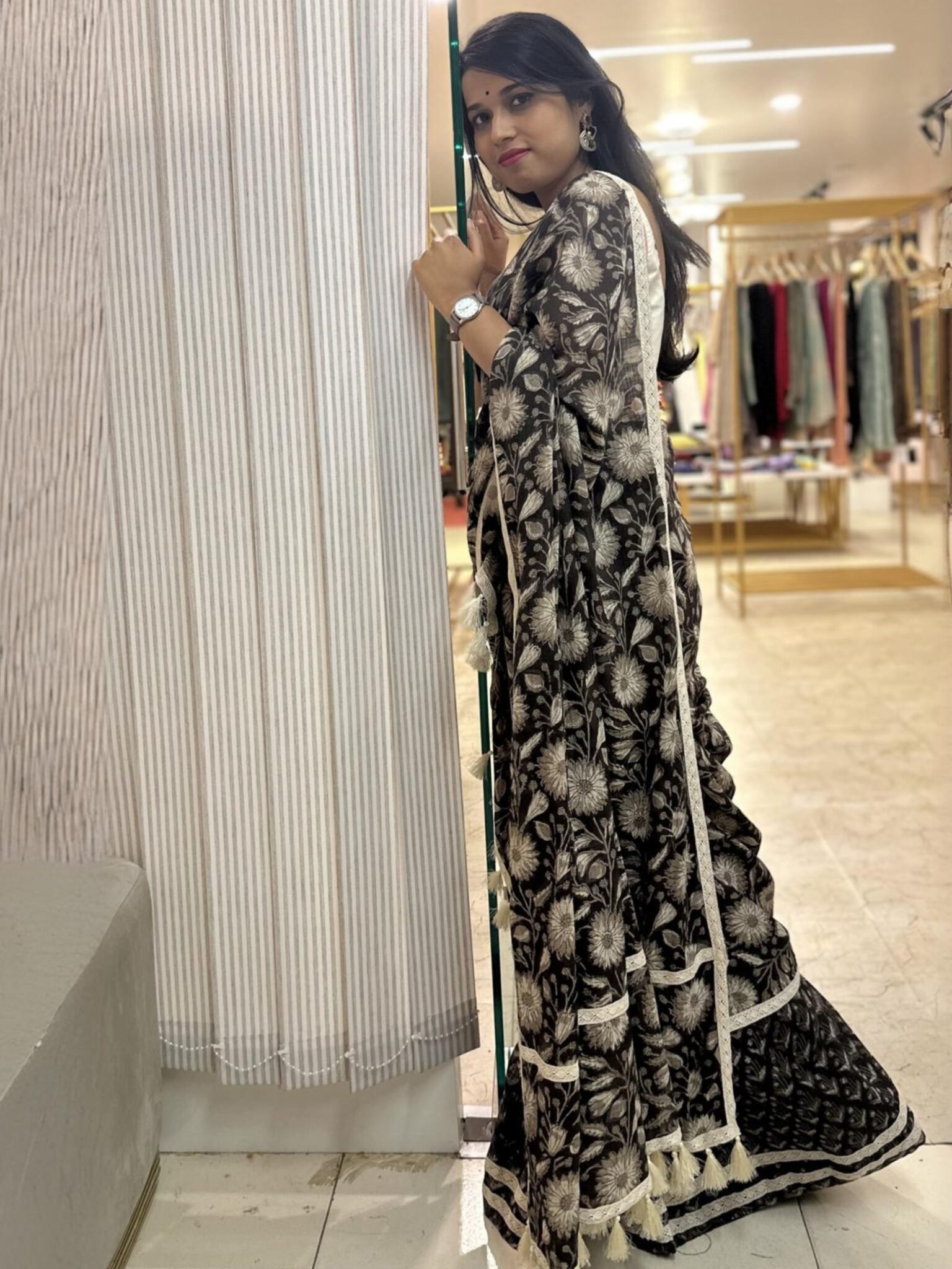 Midnight Flora – Mmrikanda